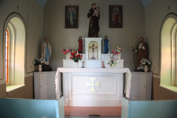 The World’s Smallest Church | Iowa Girl on the Go